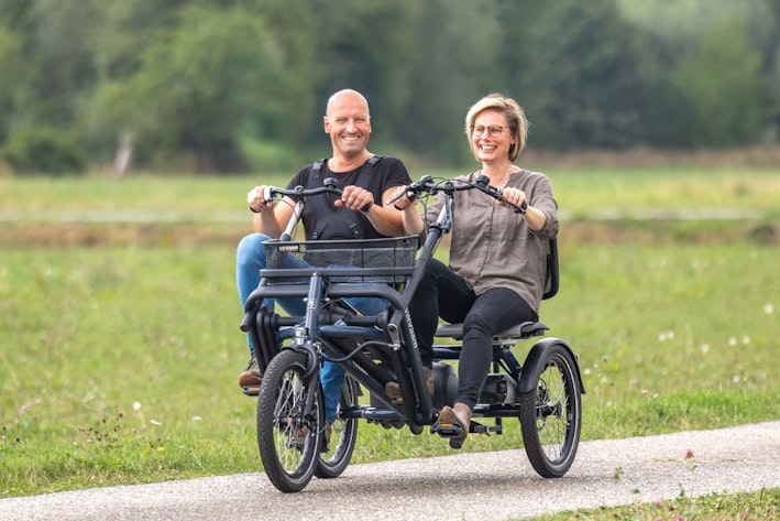 Cycling with one arm or hand | vanRaam